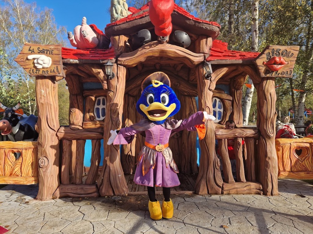 Ranking the Theme Park Mascots